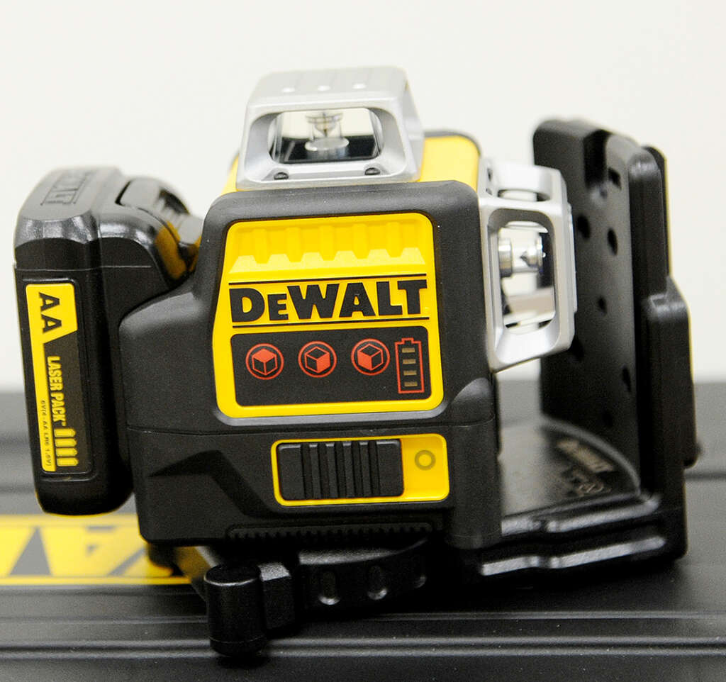 DeWalt 3 x 360 Line Laser Rental - Bear Rental