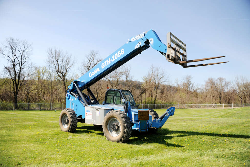 Genie GTH-1056 Telehandler Rental - Bear Rental